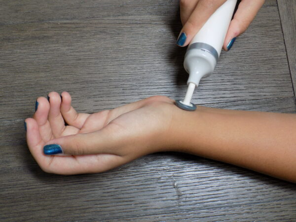 Vibrating Massager for Scar Tissue | Hand Therapy Academy